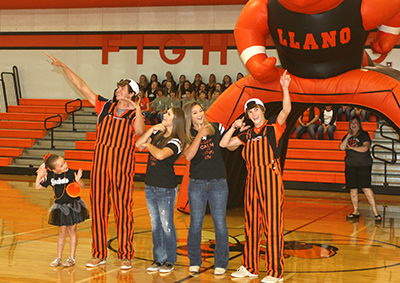 Meet the Llano Yellowjackets