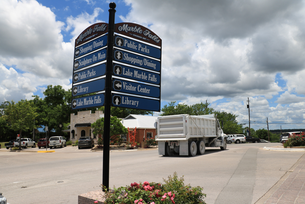 Downtown Marble Falls could get Instagram-worthy murals - DailyTrib.com