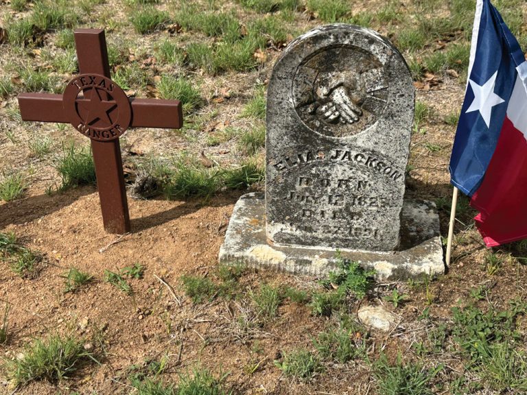 1800s Texas Rangers at Smithwick Cemetery get their crosses - DailyTrib.com