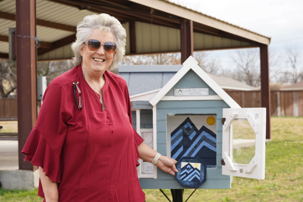 Burnet volunteers come together to fix damaged Little Free Library ...