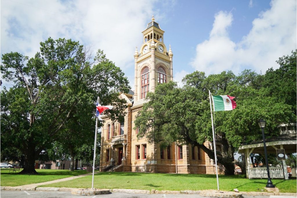 Llano County approves 10 Commandments monument at courthouse ...
